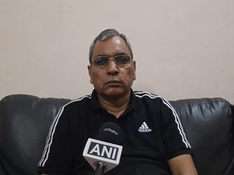 Uttar Pradesh Minister Defends LPG Price Hike Amidst Security and ...
