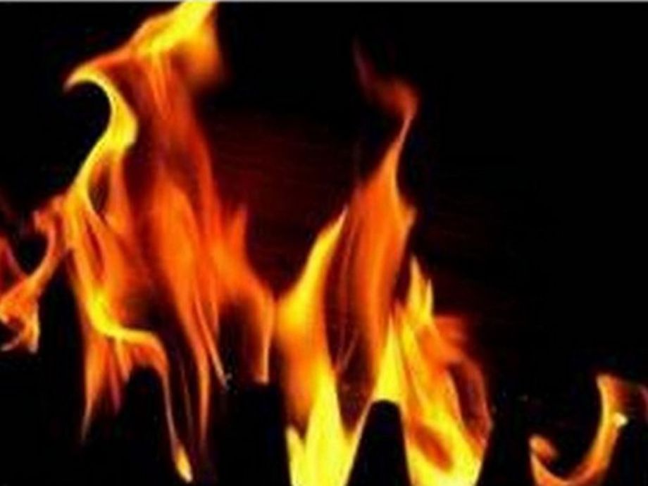 Inferno Strikes Navi Mumbai Hotel: Firefighters Battle Blazes | Headlines