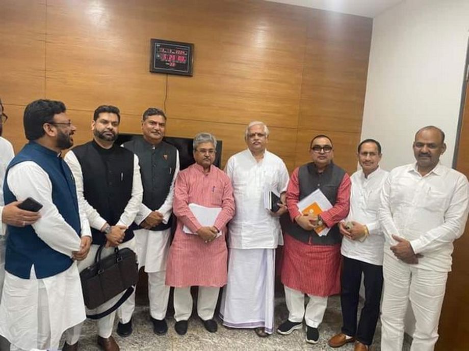 Jharkhand Joyfully Observes Eid ul-Azha with Community Prayers and ...