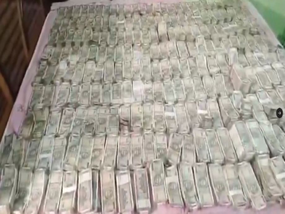 ED Raids Biswas Residence in 'Sona Pappu' Probe | Law-Order