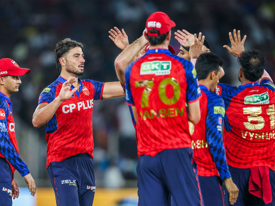 IPL 2026 Playoff Race: Former Cricketers Debate Potential Champions ...