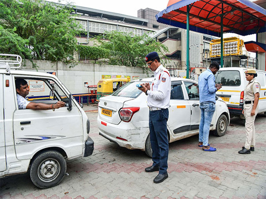 Delhi Enhances Digital Traffic Signs for Commuter Efficiency | National