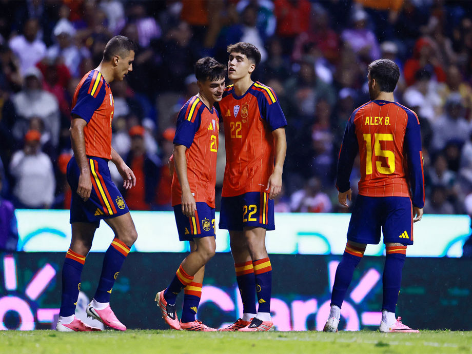 Spain Dominates Peru: A World Cup Warm-up Spectacle | Sports-Games