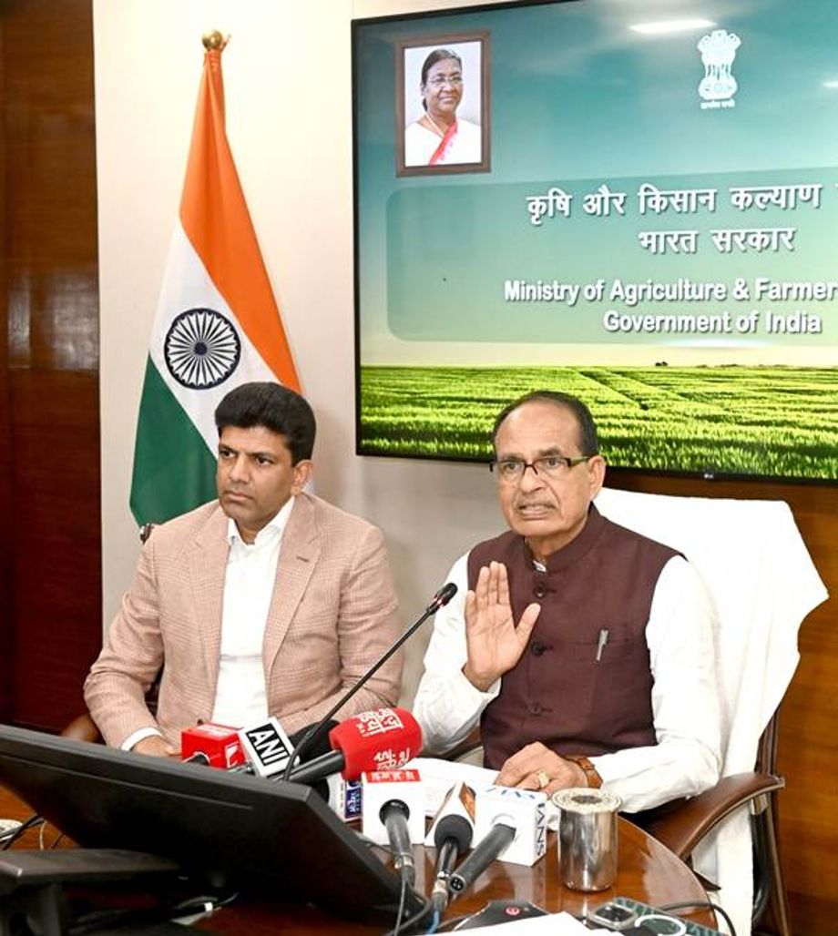 Shivraj Singh Unveils Rural Development Push With ₹1.25 Lakh Crore ...