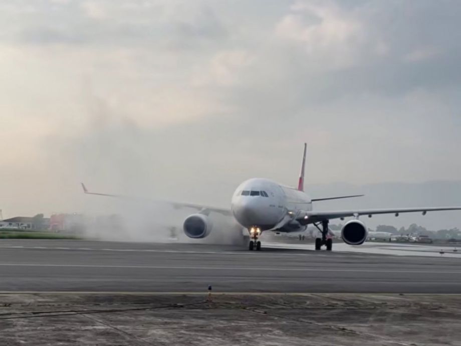 "No injuries to passengers, flight scheduled for return leg": Turkish ...