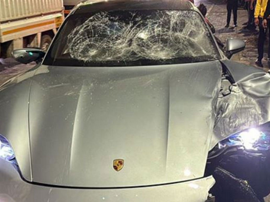 Punjabi Singer Harbhajan Mann Survives Highway Crash | Entertainment