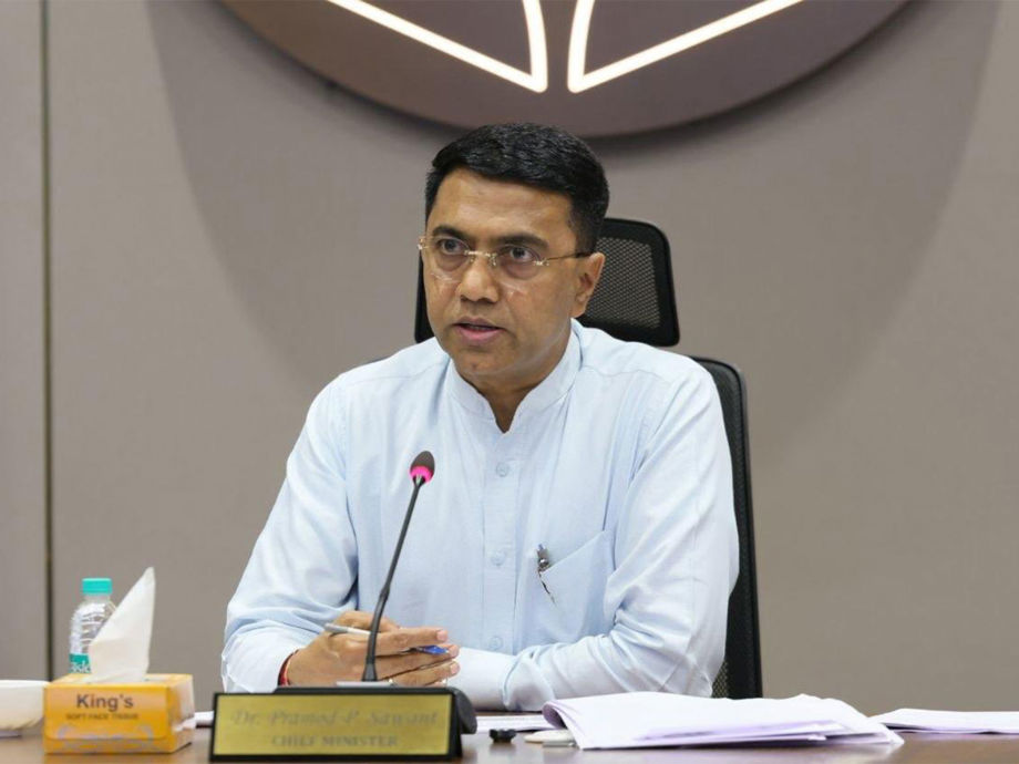Goa CM Reviews Monsoon Preparedness Amidst Weather Alerts | Headlines