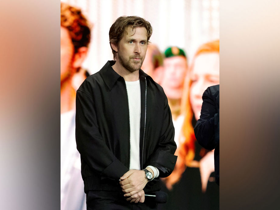 Peter Jackson Breaks Silence on Gosling's Exit from 'The Lovely Bones ...