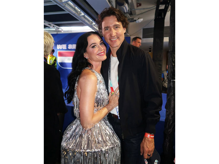 Katy Perry appears to snub exes Orlando Bloom, John Mayer during Spain ...