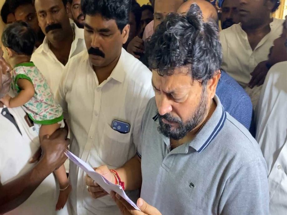 Tamil Nadu Fisheries Minister visits family of deceased seafarer ...