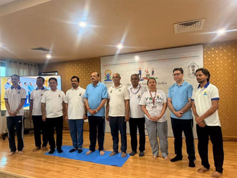 CJI Surya Kant participates in AIIA's Yoga Day Programme at Supreme ...