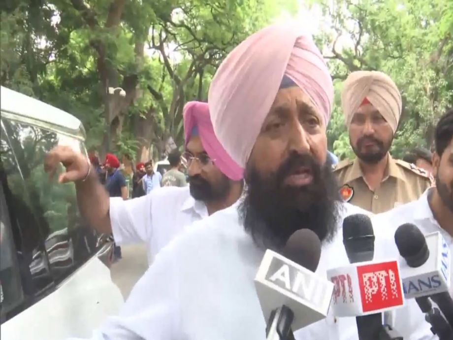 Delhi: Punjab Congress top brass meets Sonia Gandhi as party gears for ...