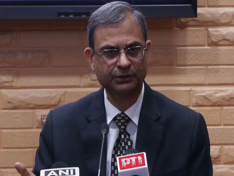 RBI's Forex Income Surges to Rs 1.69 Lakh Crore in FY26 | Business