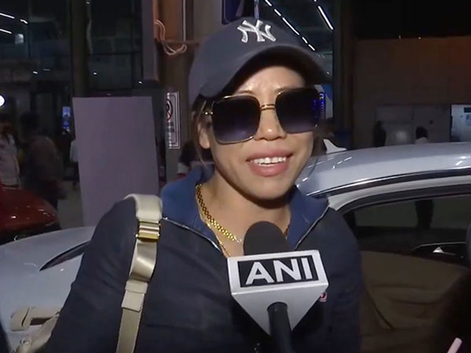 MC Mary Kom Celebrates Spiritual Diversity at Maha Kumbh 2025 | Sports ...