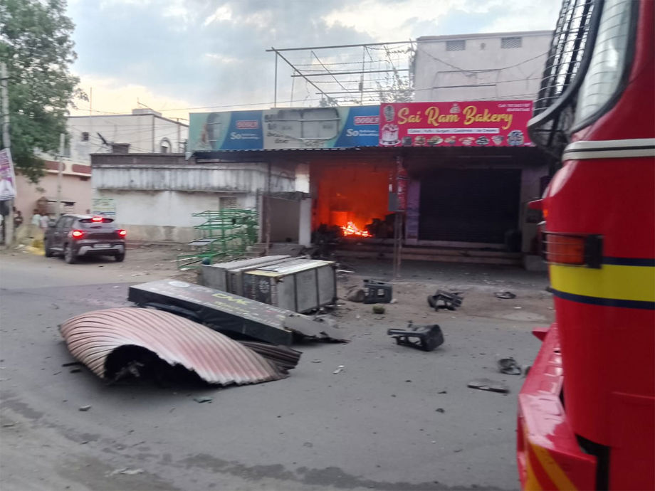 Gas cylinder explosion at Hyderabad fast-food outlet leaves one injured ...