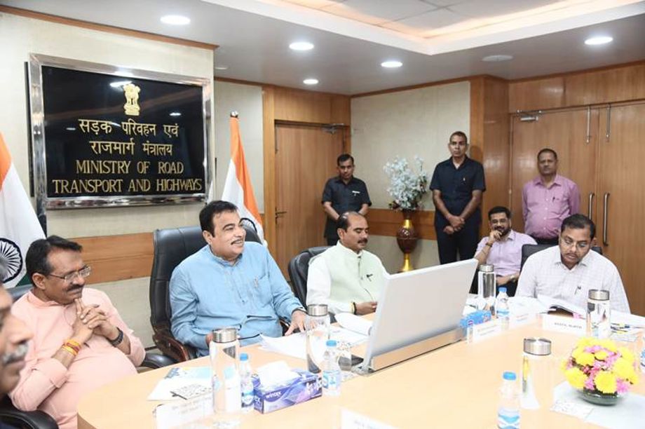 Nitin Gadkari Emphasizes Enhanced Highway Project Execution | Business