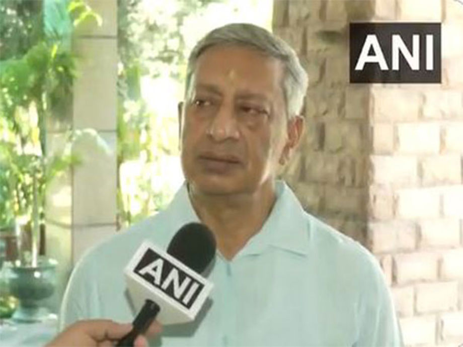 Ex-DGP Condemns Pakistani Colonel's Threatening Gesture | Headlines