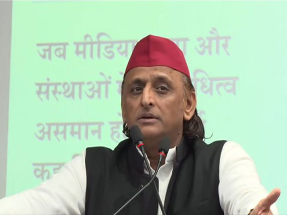 Akhilesh Yadav Accuses Uttar Pradesh Government of 'Fake Encounter ...