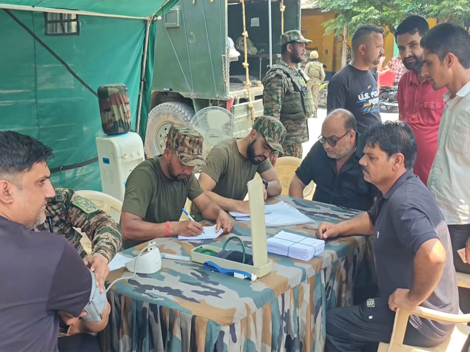 Indian Army Bridges Communities with Free Medical Camp on Ashura ...