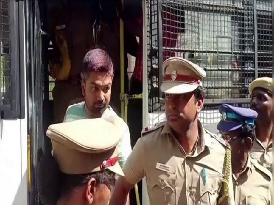 Social Media Sensation Manish Kashyap Joins Jan Suraaj | Politics