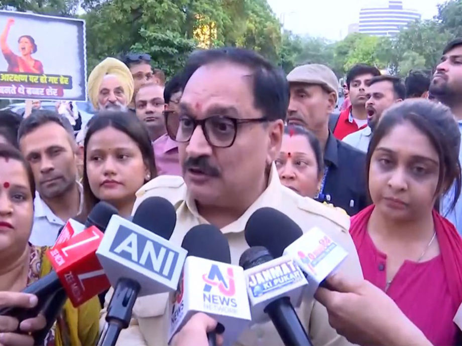 "All of them have disrespected women": Delhi BJP President Virendraa ...