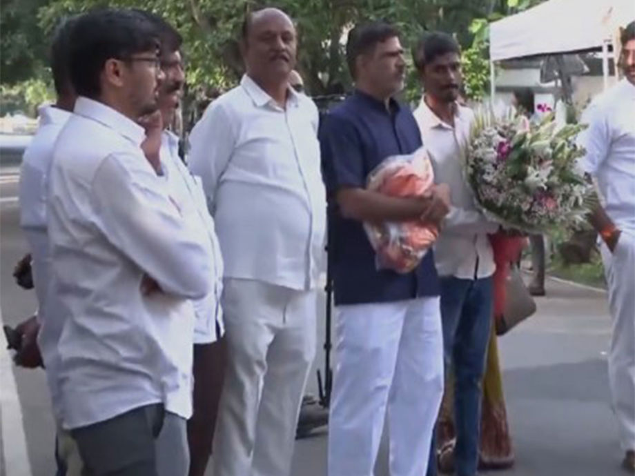 Karnataka CM Shake-up: Speculation Swirls Around Leadership Change ...