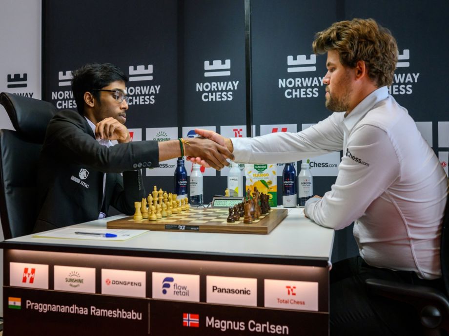 Magnus Carlsen Reflects on Age Amid Challenging Norway Chess Tournament ...