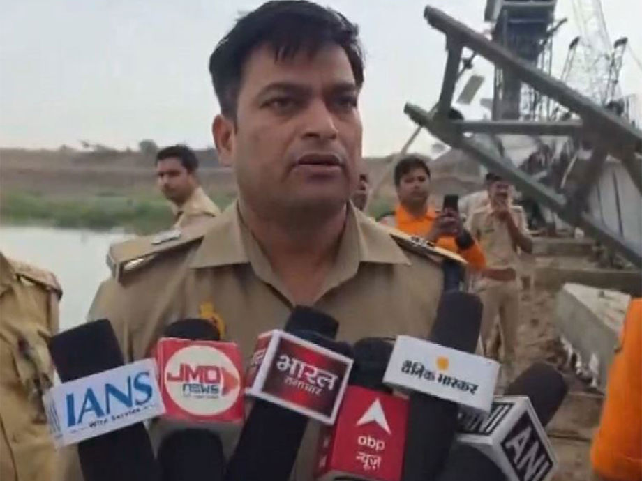 Tragedy Strikes: Bridge Collapse Claims Lives Amid Fierce Storm in ...