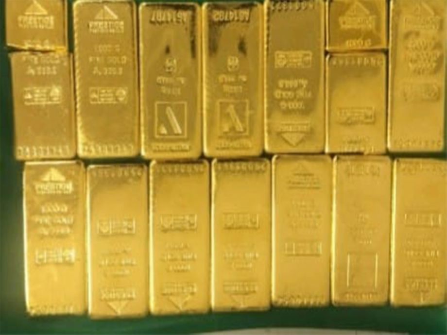 Gold to Shine Brightest Among Commodities in 2026: Goldman Sachs ...