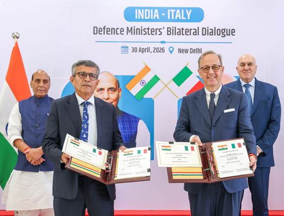 India–Italy Defence Ties Deepen: Rajnath Singh, Guido Crosetto Chart ...