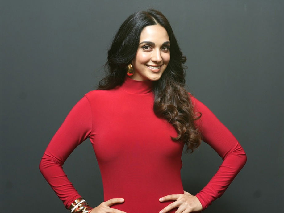 Kiara Advani Shines in Red at 'The Devil Wears Prada 2' Screening ...