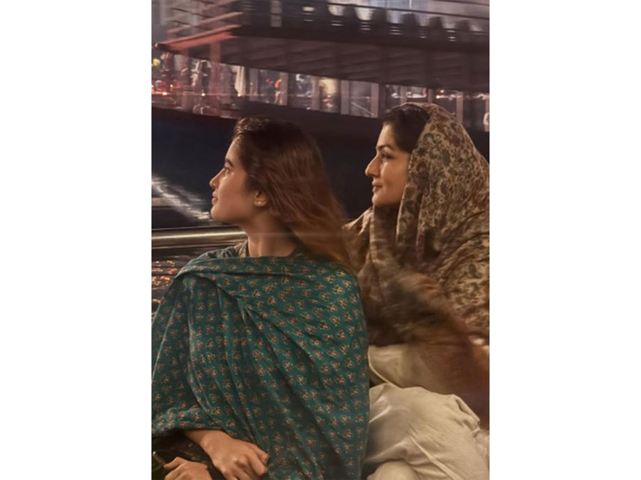 Raveena Tandon Embraces New Identity as 'Rasha's Mom' at Mumbai School ...